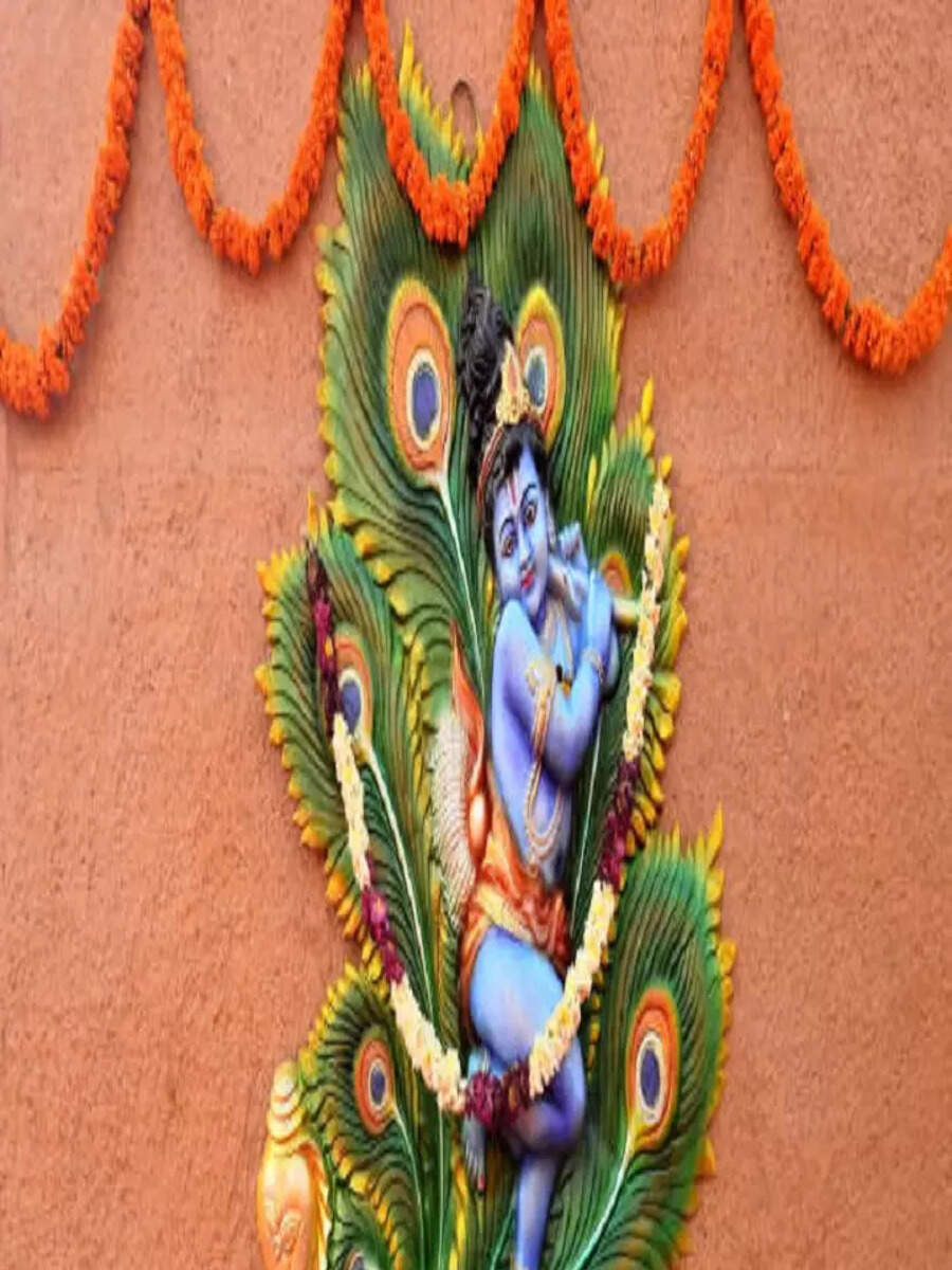 9 Spiritual Meaning of Seeing Sri Krishna in Your Dreams | Times Now