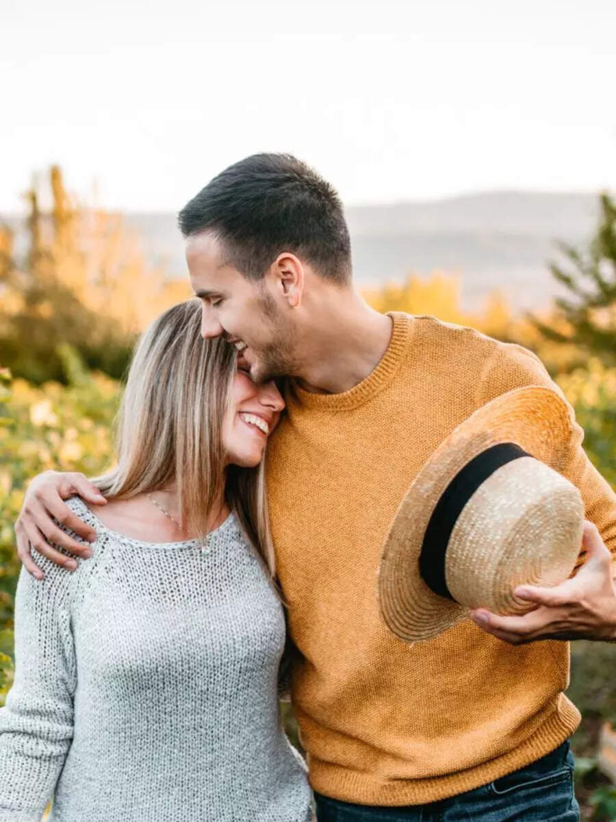 Body Language Signs That Suggest Someone Is Attracted To You | Times Now