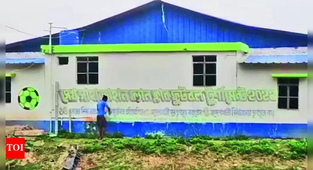 Sandeshkhali News: Fresh tension in Sandeshkhali after locals torch ...