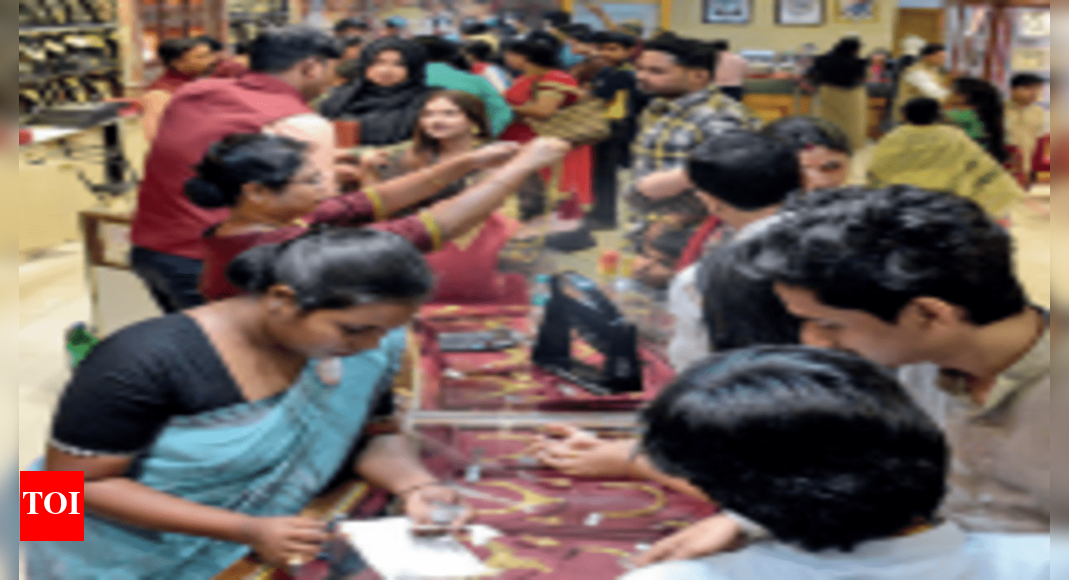 Weddings, festive rush boost gold demand by 20%, best in 15 years ...