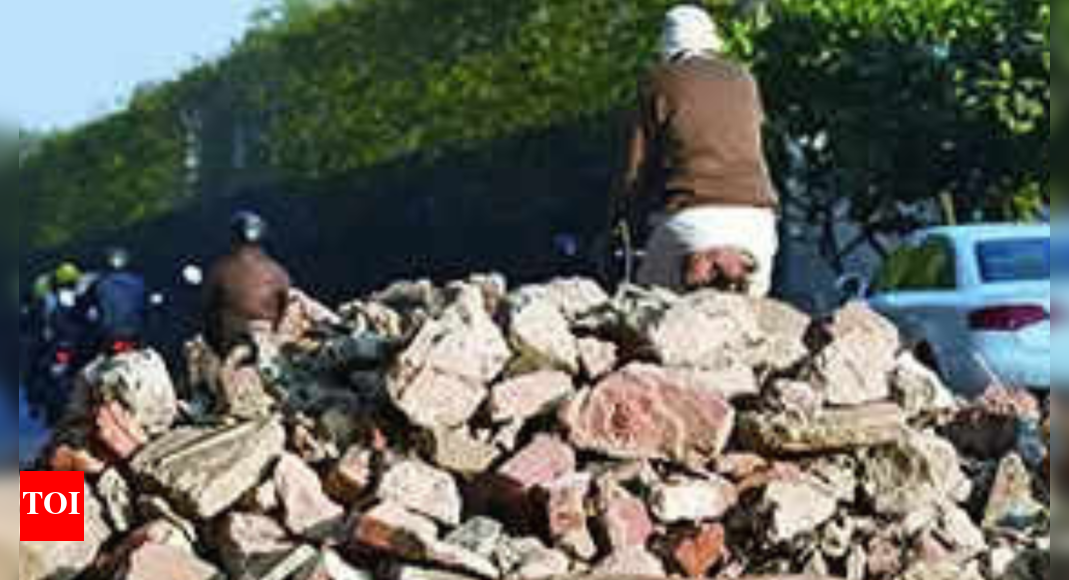 MCD Plans To Develop Fifth C&D Waste Disposal Plant in Delhi | Delhi ...