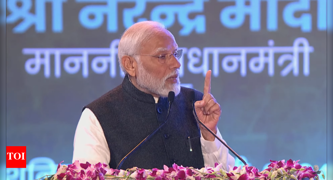 PM Modi inaugurates pilot project for world's largest drain storage ...