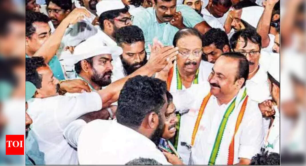 K Sudhakaran fouls up, Satheesan stage manages: Congress news | Kochi ...