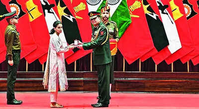 Jaipur Army Officer'S Wife Receives Sena Medal: Jaipur Army officer’s ...