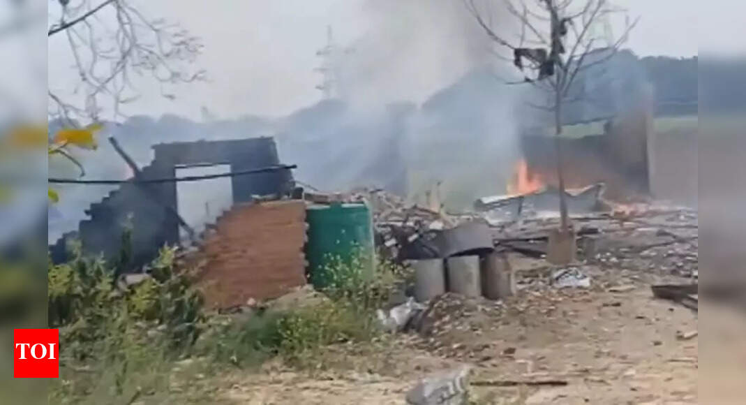 Four killed in explosion at firecracker factory in UP's Kaushambi ...