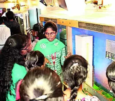 ISRO: Inquisitive students make the most of Isro’s ‘Space on Wheels ...