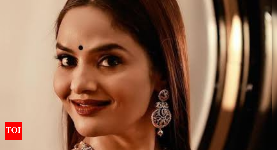 Madhoo reveals why she was not able to work with Mani Ratnam after 'Roja' and 'Iruvar' | - Times ...