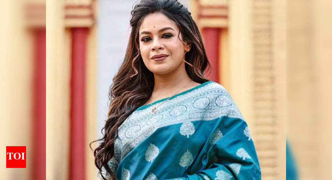 Singer Iman Chakraborty kickstarts 'Notun Protibhar Khoje', a unique ...