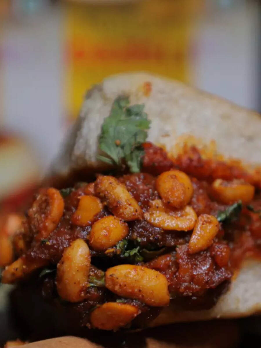 Jamnagar Famous Food: 8 Famous Local Dishes You Can't Miss at Jamnagar ...