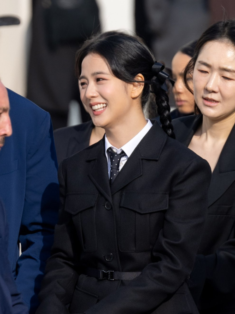 Blackpink Star Jisoo’s Best Fashion Week Looks | Times Now