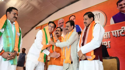Blow to Opposition in Bihar: 2 Congress MLAs and 1 RJD MLA Join BJP | Patna News - Times of India