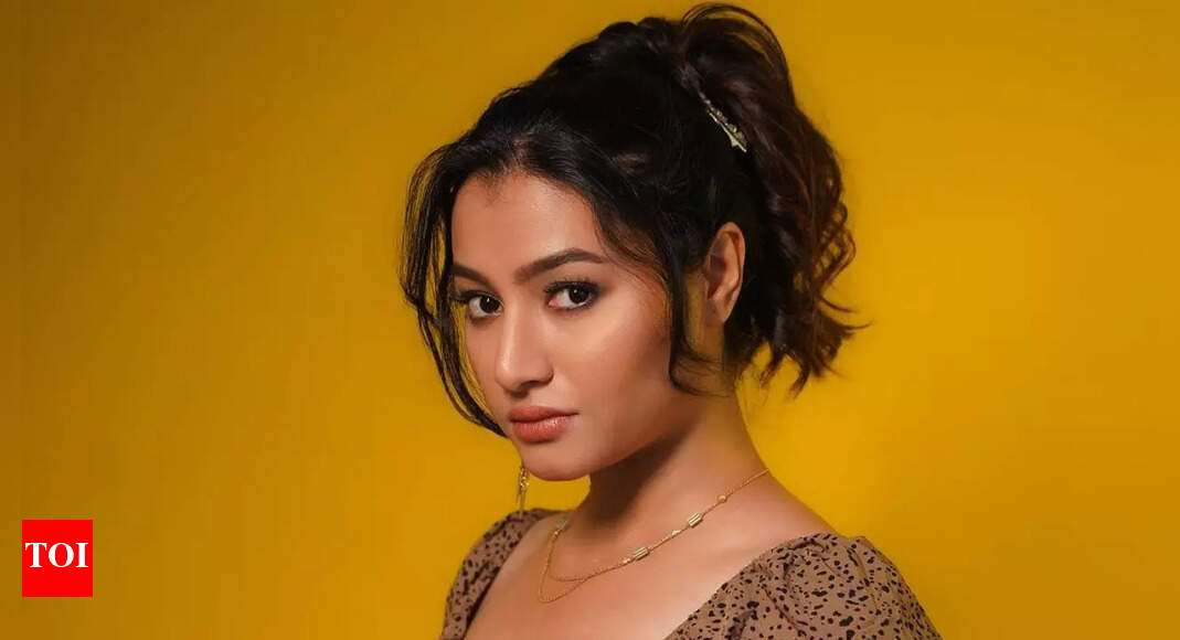 Ramola joins the cast of Seetha Ram; set to play Ram's ex-girlfriend ...