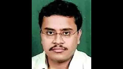 Dr Sukhes Mukherjee: Dr Sukhes Mukherjee Wins Farha Deeba Haq Award for ...