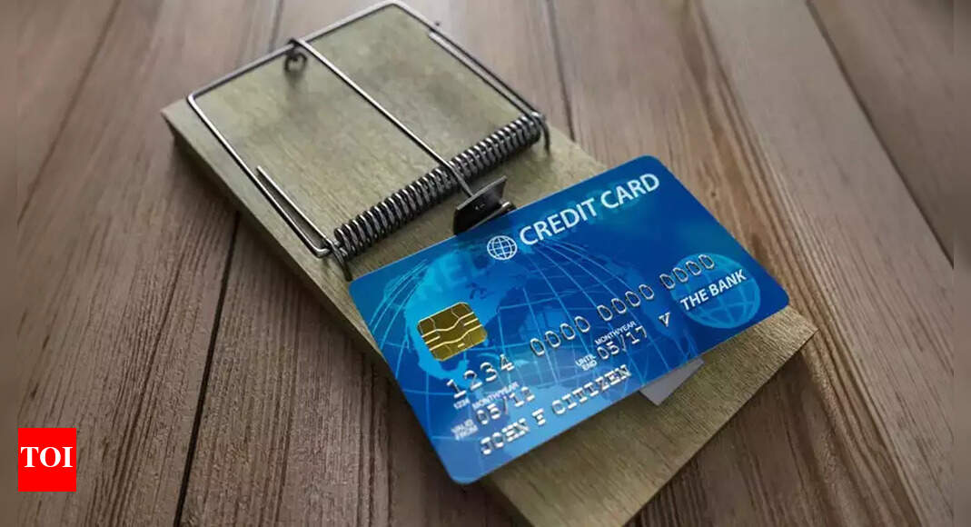 Beware of credit card traps! 6 things you must know to avoid paying ...