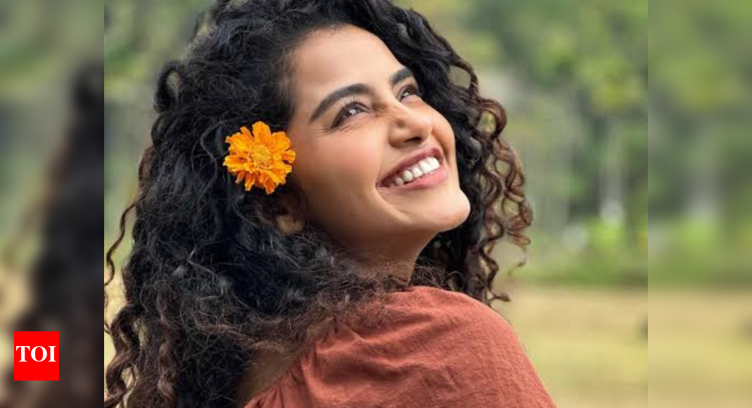 Anupama Parameswaran to play the female lead in Mari Selvaraj, Dhruv ...