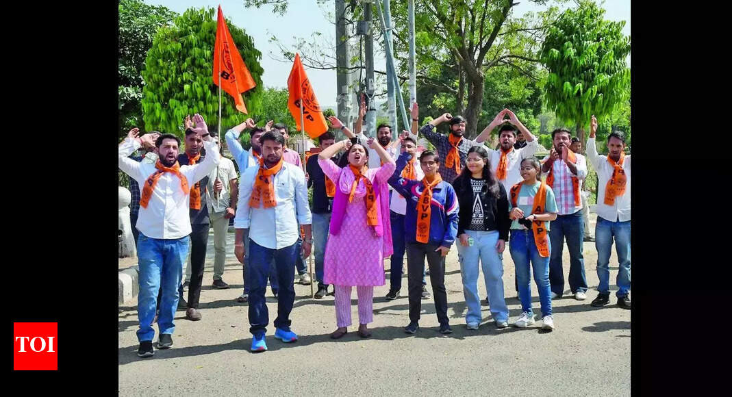 ABVP: ABVP Protests Against Rising Crimes Against Women in Rajasthan ...
