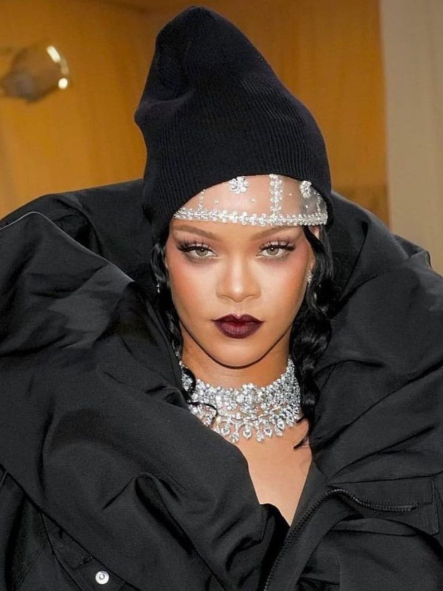Rihanna: Taking A Look At Rihanna’s Most Iconic Makeup Looks | Times Now