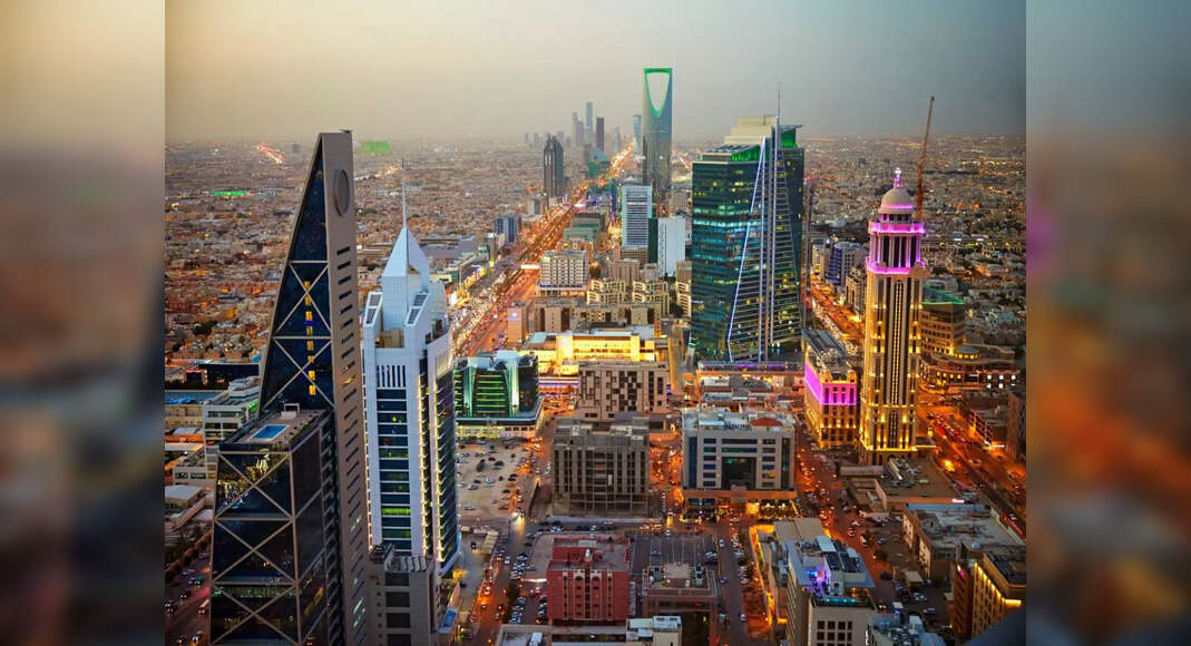 Saudi Arabia is offering 96-hour stopover visa to Indian travellers ...