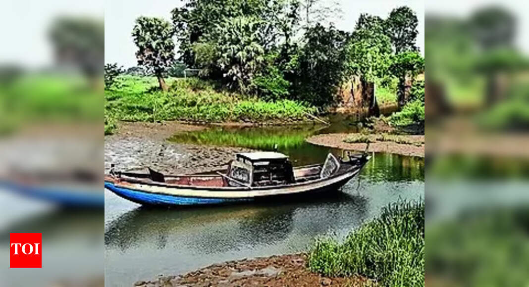 Luna River Mouth: Siltation at Luna river mouth affects water flow in K ...