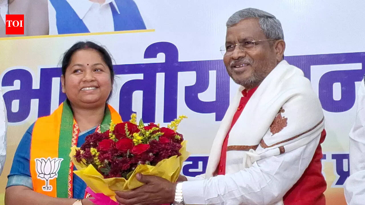 BJP fields Geeta Koda from Singhbhum, no ticket for Jayant Sinha in ...