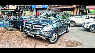 Mercedes Driver: Man going to yoga class dies as Merc rams into his scooter | Gurgaon News ...