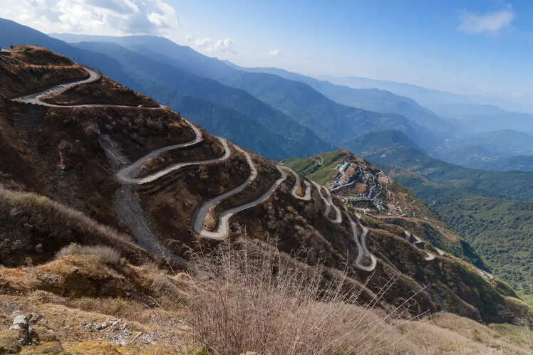 Most Dangerous Path In The World The 6 Most Dangerous Roads In The