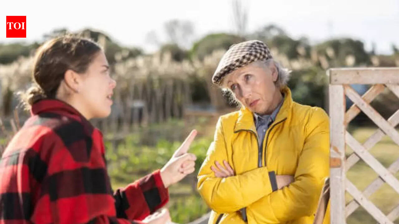 Tips to deal with quarrelsome neighbors