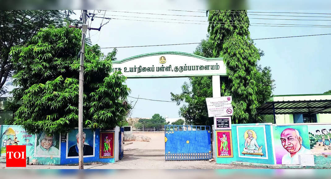 Perasiriyar Anbazhagan Award: Kurumbapalayam Government High School and ...