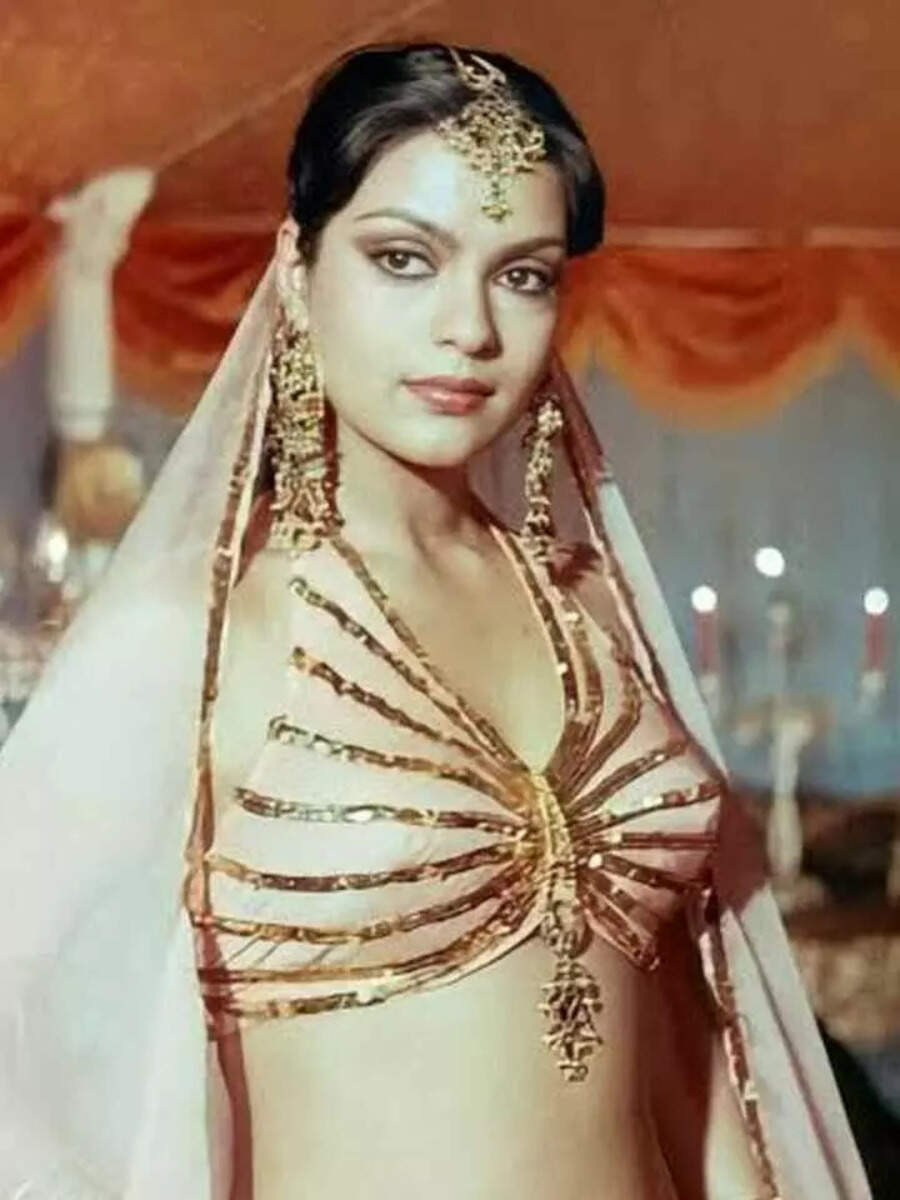 Top Ent News Karan Johar To Host 71st Miss World Zeenat Aman On