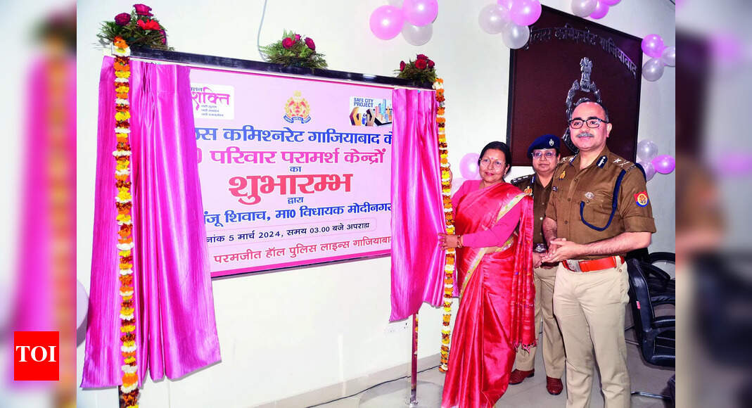 Pink Booths: Talk it out: Pink booths in Gzb to now help resolve family ...