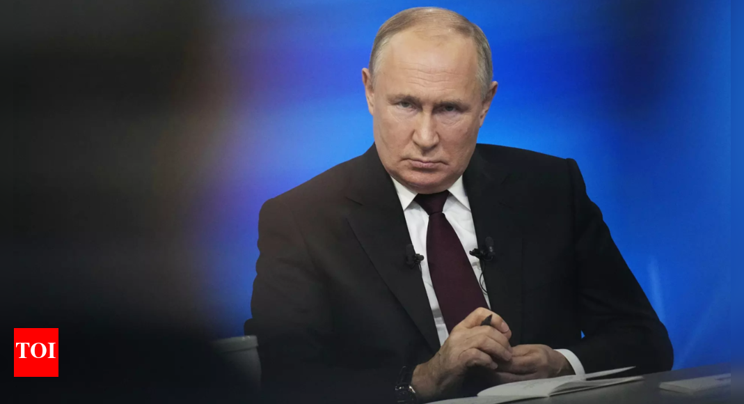 Putin's spy chief scolds Macron for extremely dangerous remark on Ukraine - Times of India