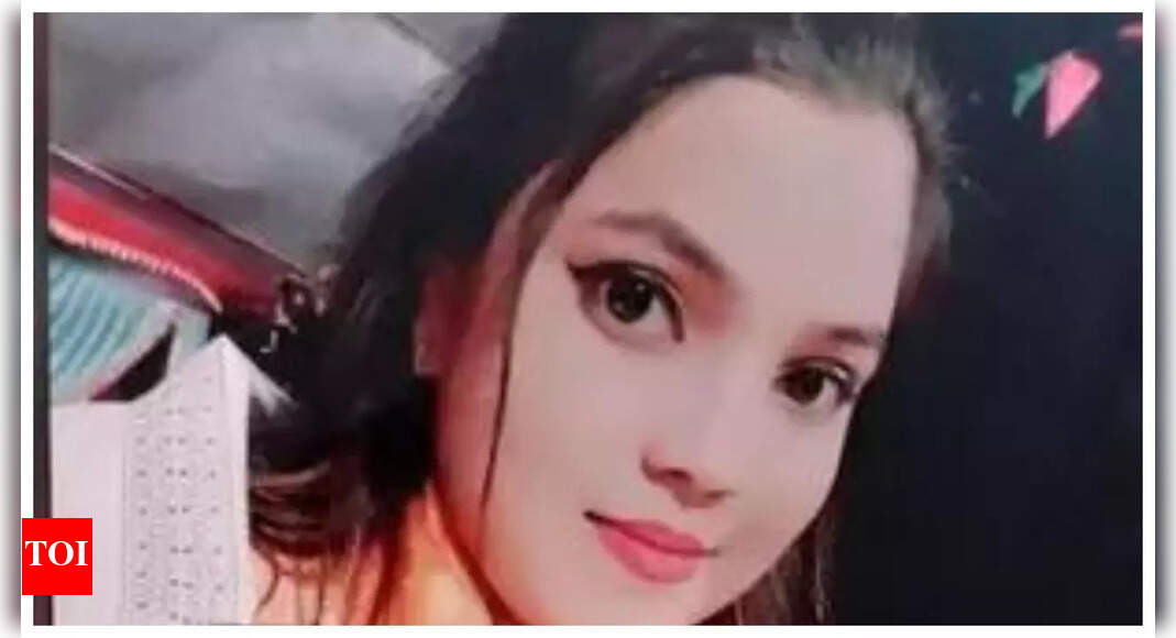 Folk singer found dead in mysterious circumstances in Varanasi | Hindi ...