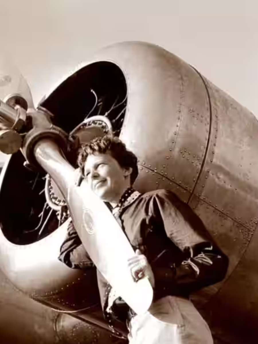 Women's Day: 7 Things To Know About Aviation Pioneer Amelia Earhart ...