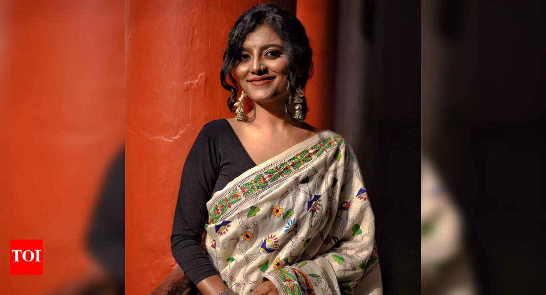 Paushali Sahu releases her first Bengali original composed by Jeet ...