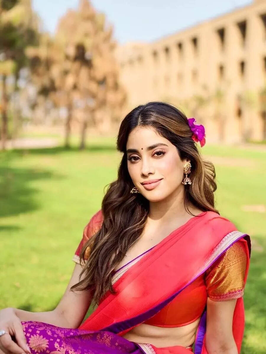 Just 9 Stunning Photos Of Janhvi Kapoor In Half-Saree | Times Now
