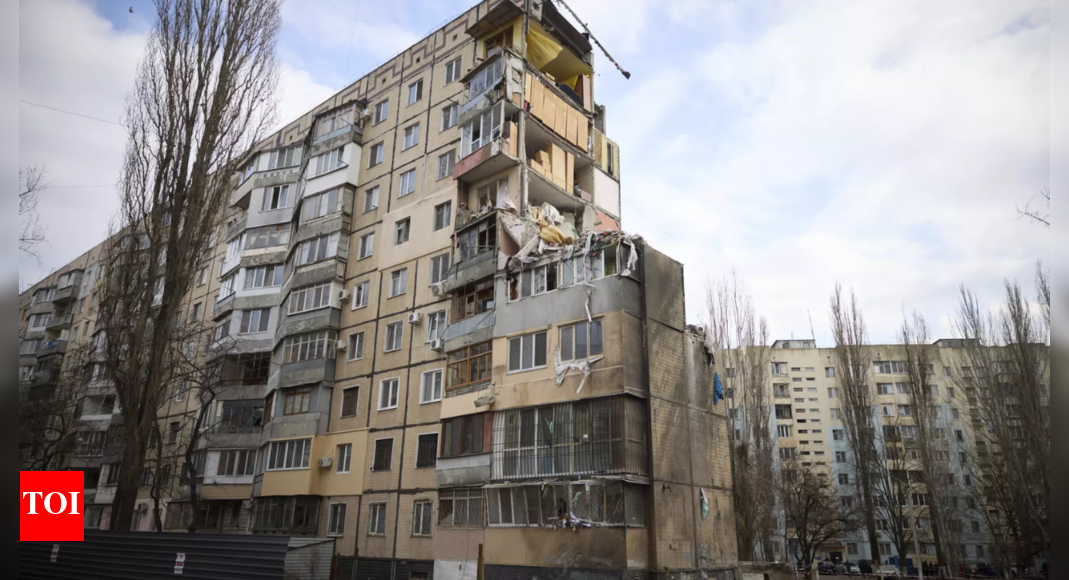Senior Russian officer warns Ukraine conflict could escalate into full ...