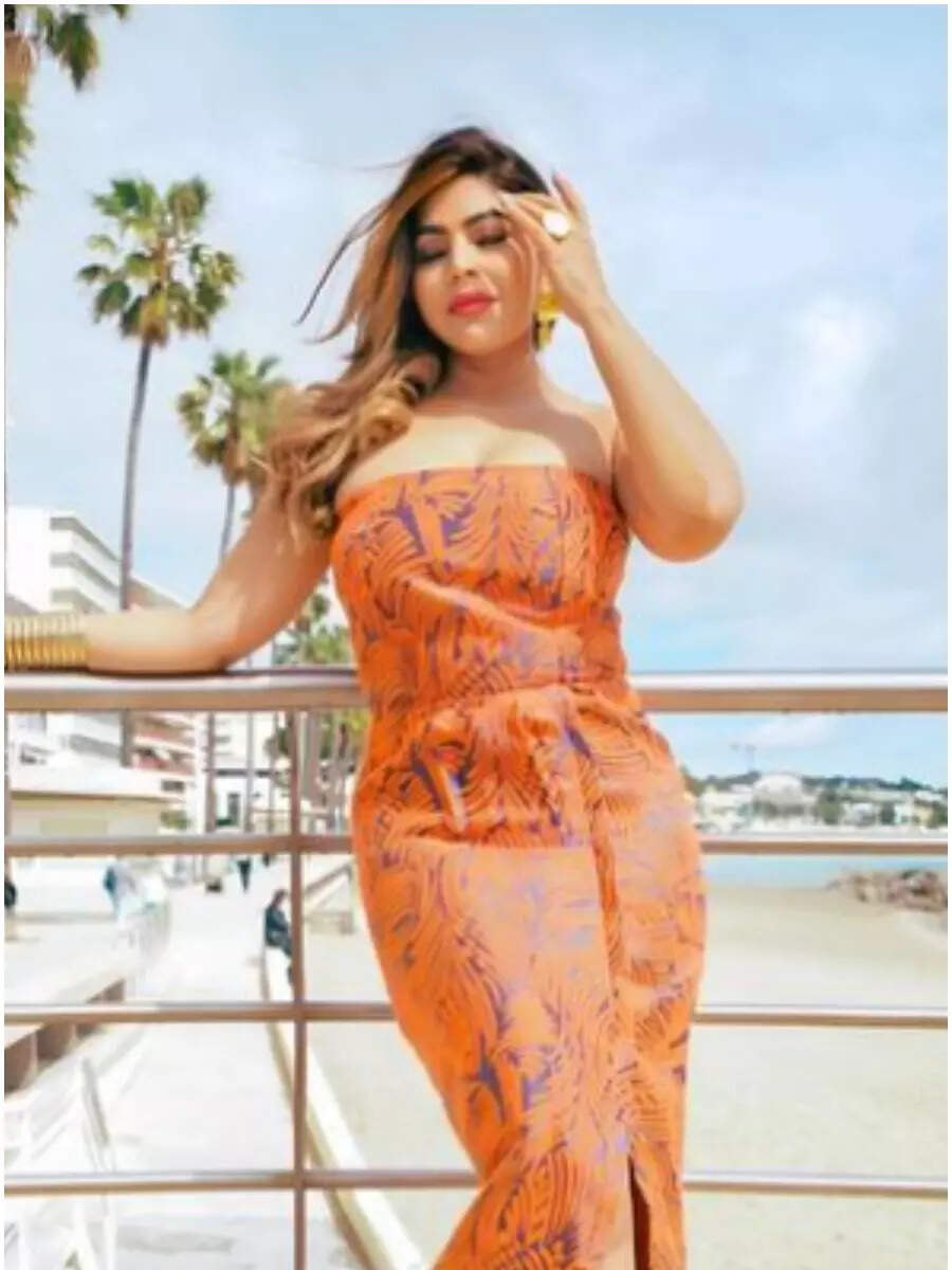 Most charming clicks of Komal Thacker | Times of India