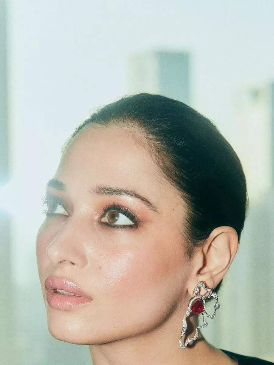 Tamannaah Bhatia demonstrates how to strike bold poses in black outfits ...