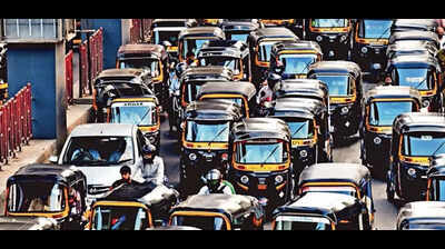 Traffic jams intensify in suburbs as 30,000 more autos flood roads in 9 ...