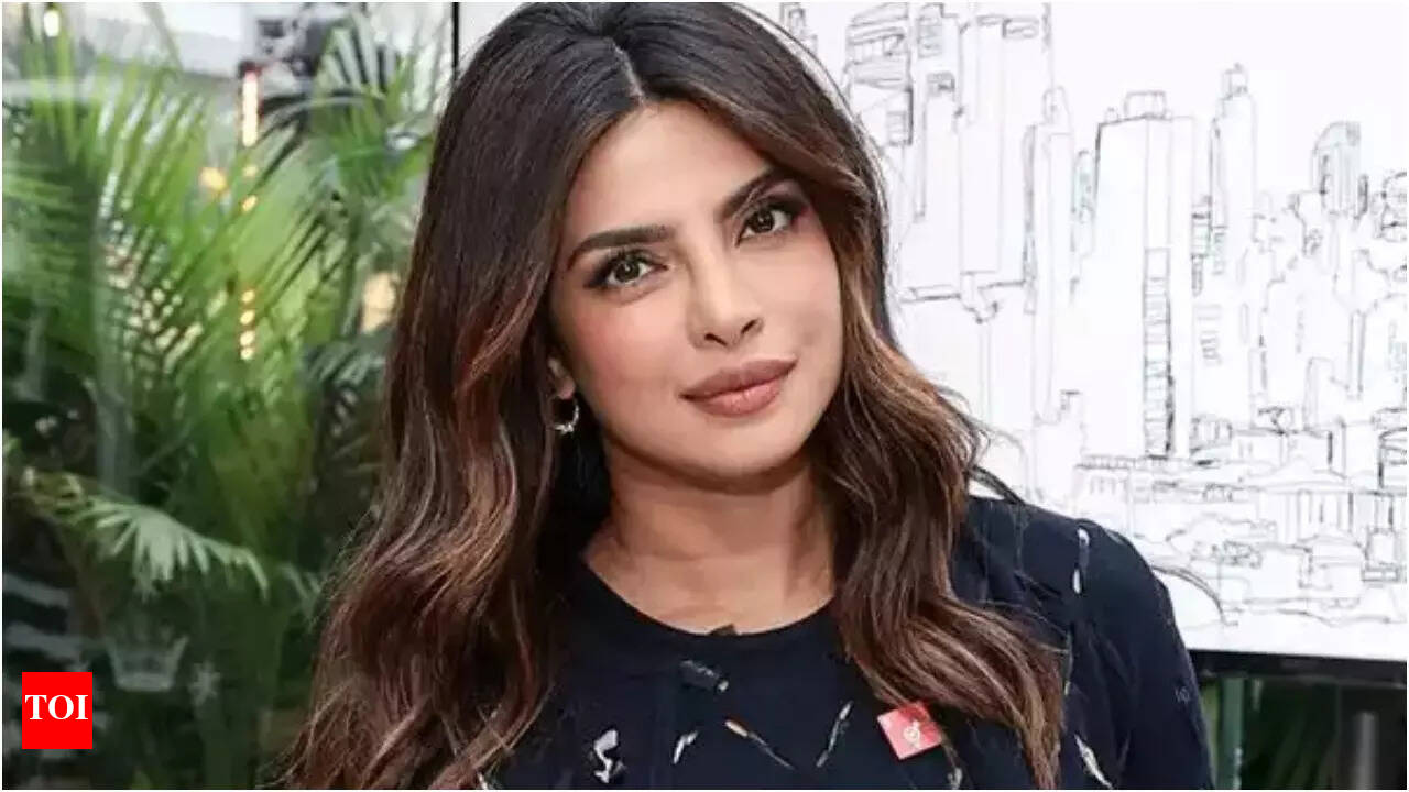 Bela Atriz Priyanka De 2024 Priyanka Chopra Compartilha Foto De