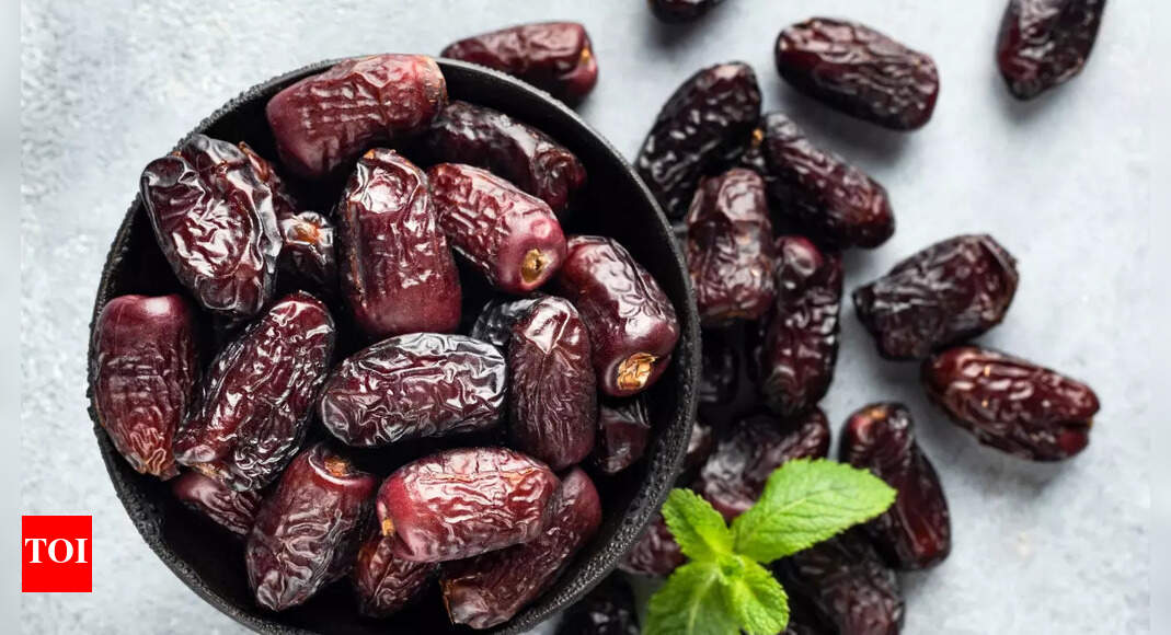 ramadan 2024: why muslims break their fast with dates | - The Times of ...