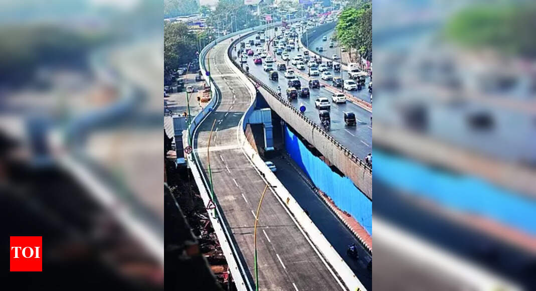 Flyover: Flyover to go from airport to Bandra thrown open | Mumbai News ...