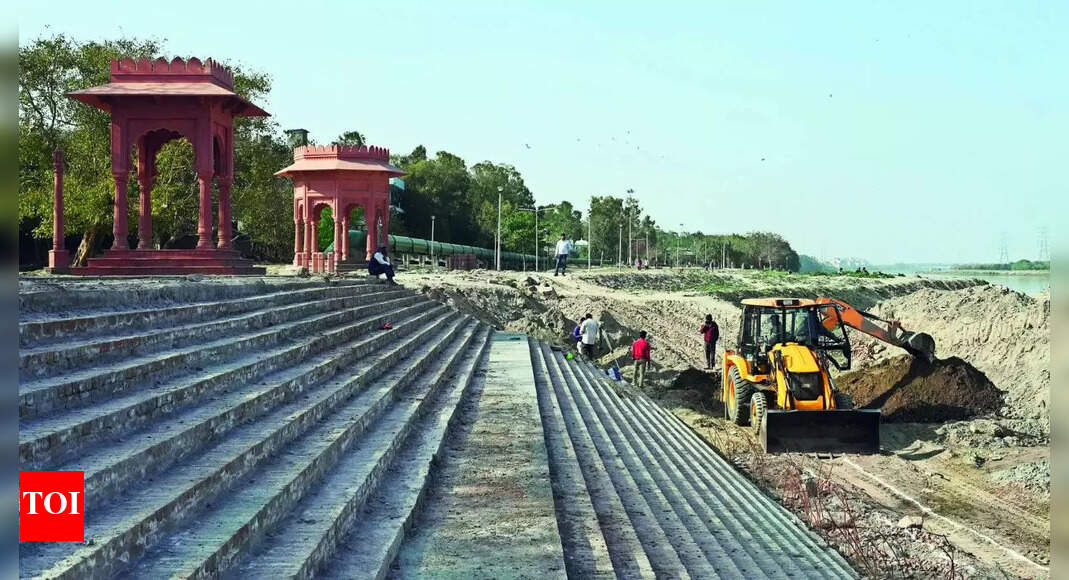 Vasudev Ghat: Vasudev Ghat to be ready for Varanasi-like aarti soon ...