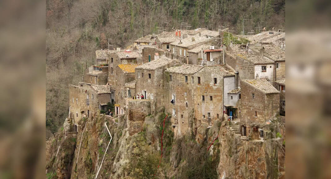 6 fascinating facts about Calcata Vecchia, the forgotten land of ...