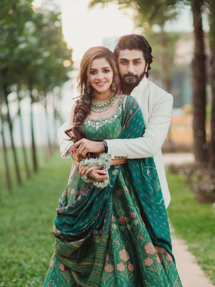 Trendy ethnic outfit ideas for your Roka ceremony | Times of India