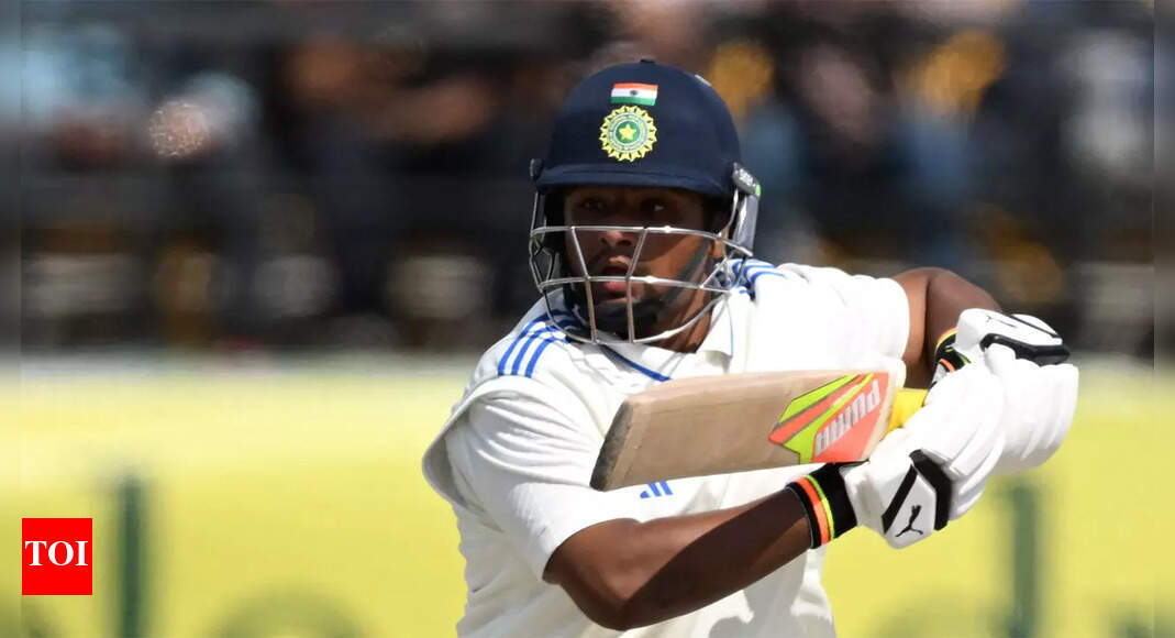 'Please say sorry to Mr. Sunil Gavaskar' - Sarfaraz Khan's message for batting legend | Cricket ...