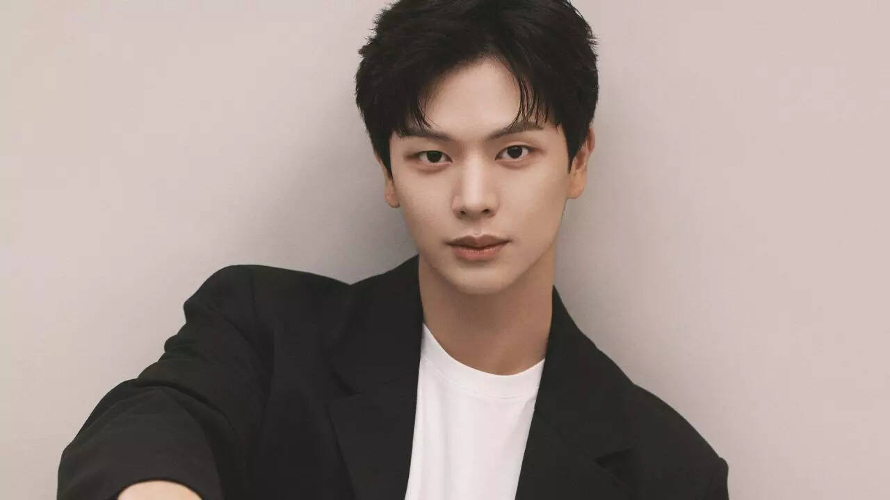 Btob Insane Album Cover