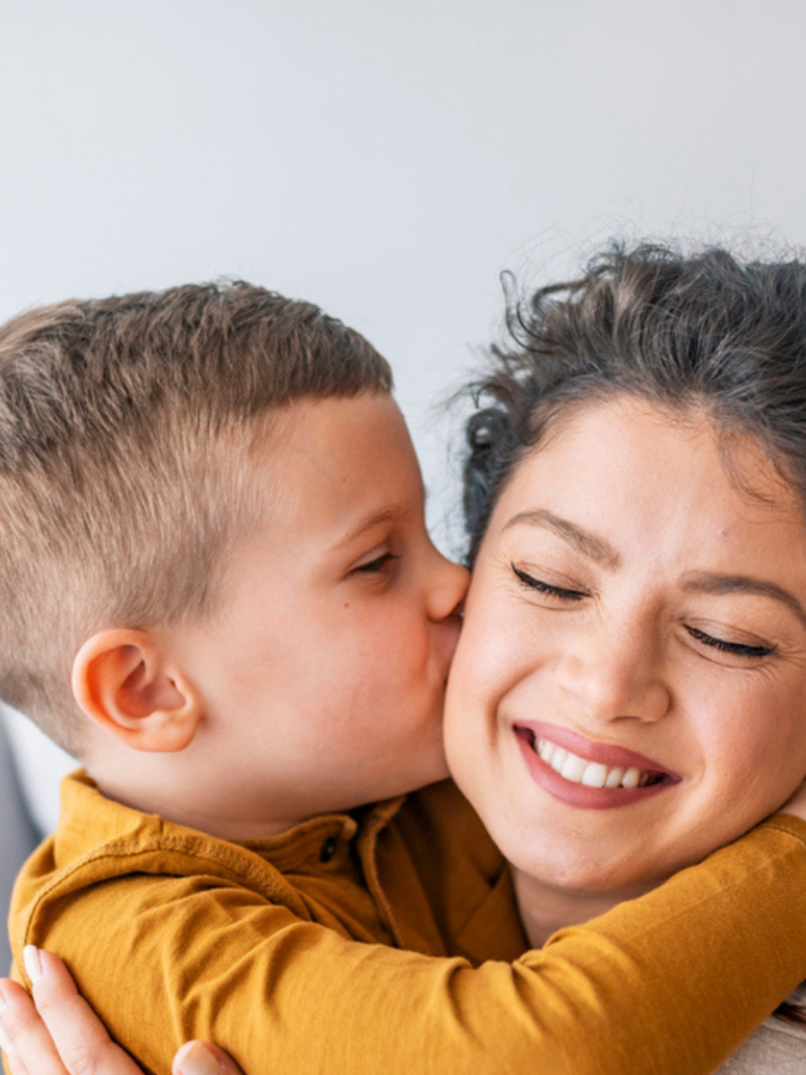 10 beautiful and comforting phrases to say to children | Times of India