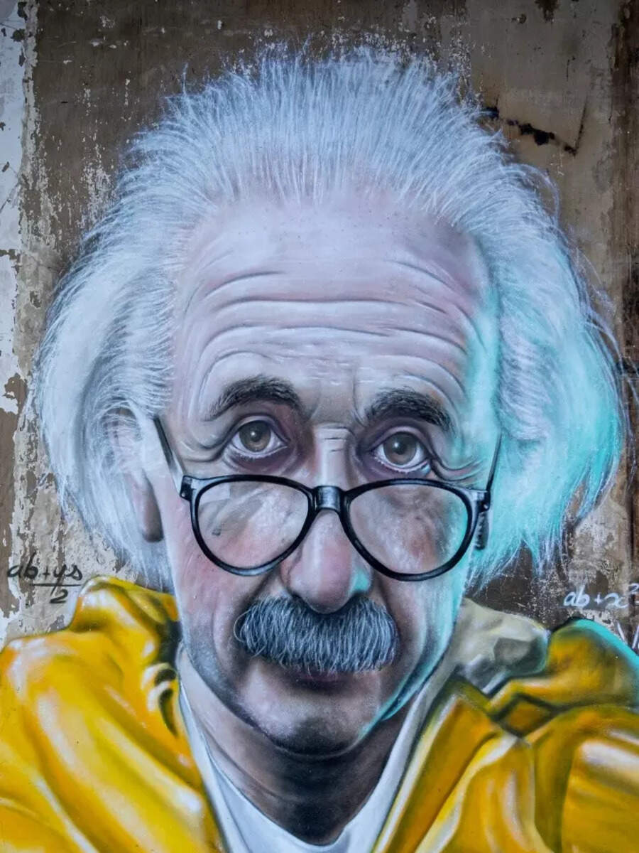 8 most intelligent people in the world | Times of India