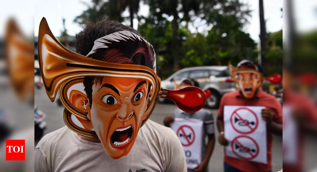 Assault on Cloth Merchant Rajesh Mali in Bopdeo Ghat Pune: Duo Thrash Bizman Over Honking | Pune ...